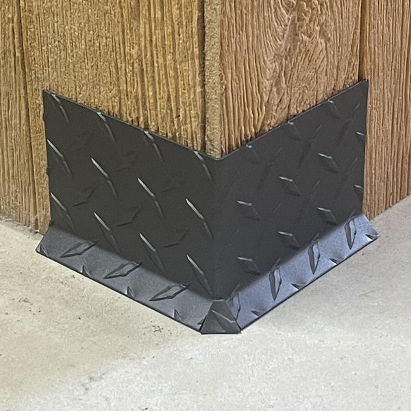 Aluminum Outside Corner Baseboard Molding | 3003 Alloy | USA - Tread-Ware